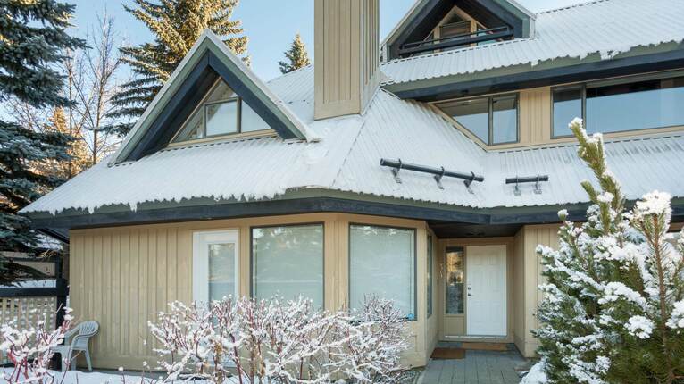 Wintergreen 34 | Short Walk to Blackcomb Gondola, Lake & Golf - Luxury ...