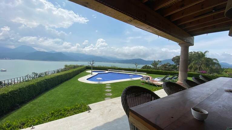 La Volada - Luxury Home Exchange in Valle de Bravo, Mexico State, Mexico