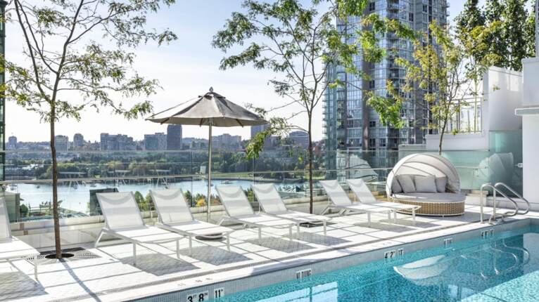 Quintess Collection - The Richards - Luxury Home Exchange in Vancouver ...