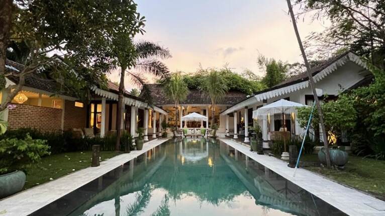 Balinese Rice Field Villa - Luxury Home Exchange in Berawa Canggu, Bali ...