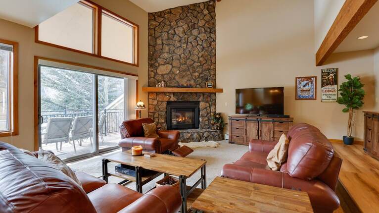 Rustic Mountain Townhome - Luxury Home Exchange in Keystone, Colorado ...