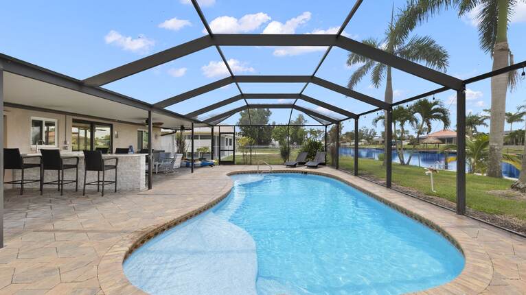 Double Cape Escape - Luxury Home Exchange in Cape Coral, Florida ...