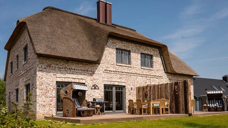Reetdach Haus Ahoi - Luxury Home Exchange in Fehmarn, Schleswig ...