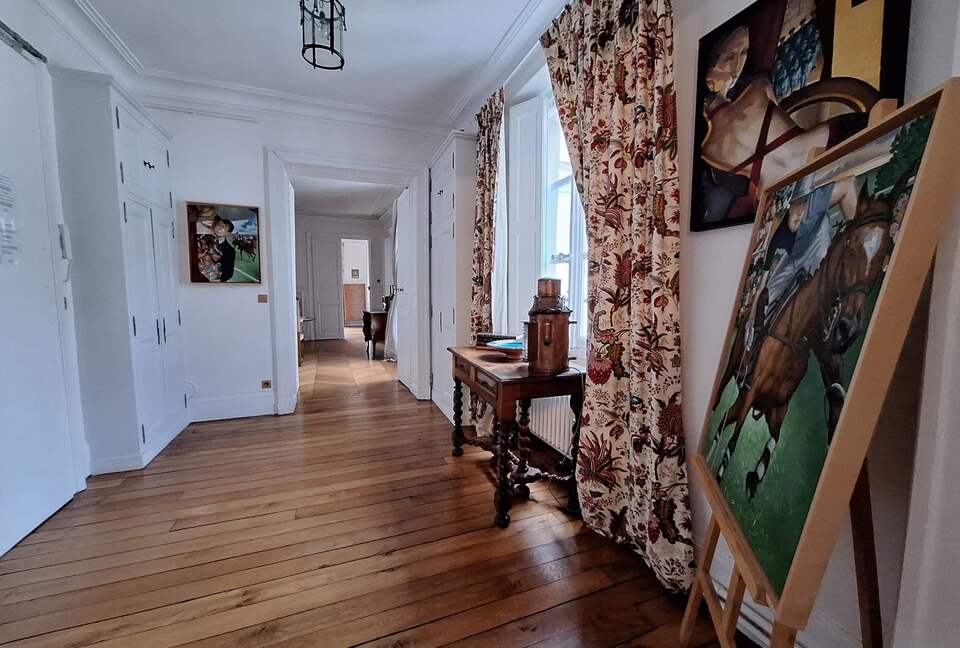 Aristocratic Abode in Versailles - Luxury Home Exchange in Versailles ...