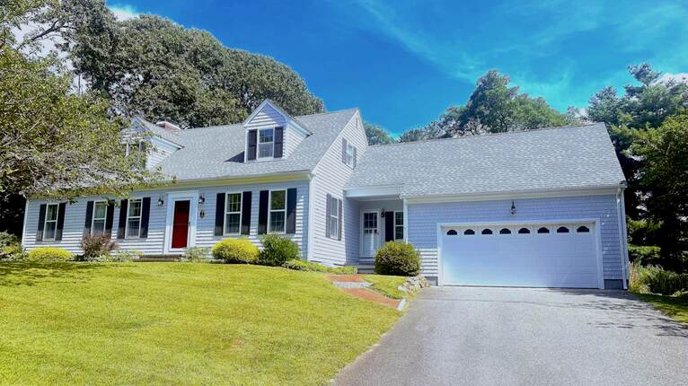 New England Hideaway | Bike Path, Beaches & Hiking Sanctuary - Luxury ...