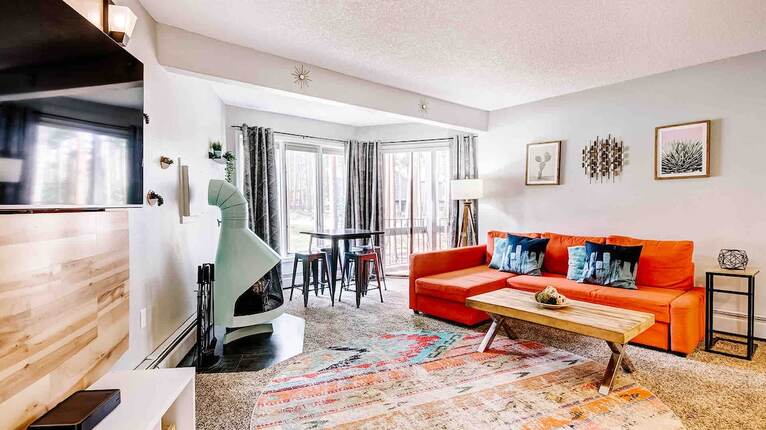 Cozy Breckenridge Condo with Mountain Views & Hot Tub Access - Luxury ...