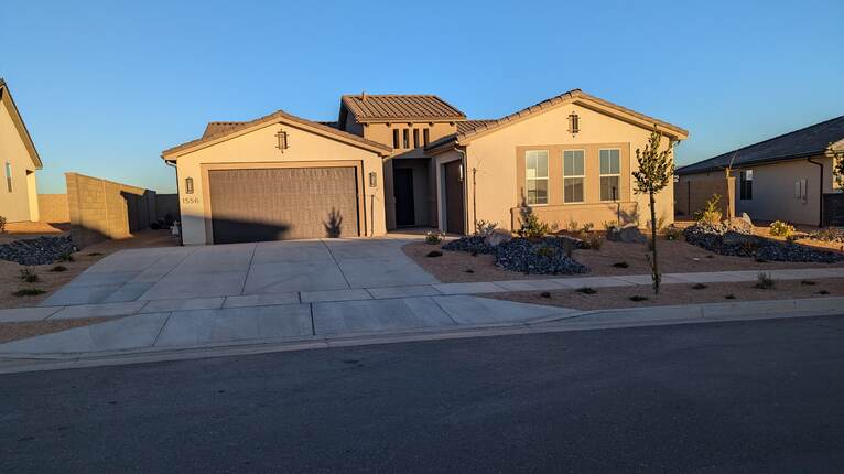Red Rock Oasis in Washington Utah - Luxury Home Exchange in Washington ...