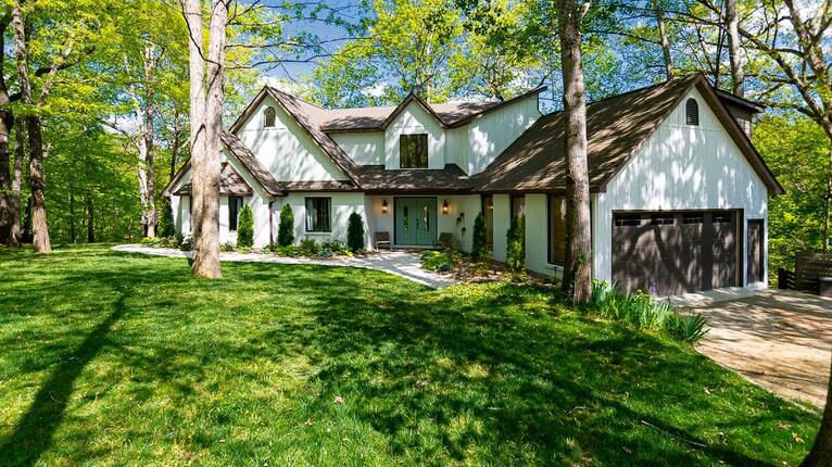 Grand Lakeview | Double Decker Dock, Fire Pit, Spa - Luxury Home ...