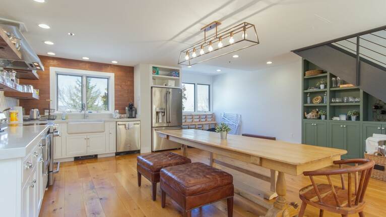 Stratton Mod Farmhouse Ski-In Retreat - Luxury Home Exchange in ...