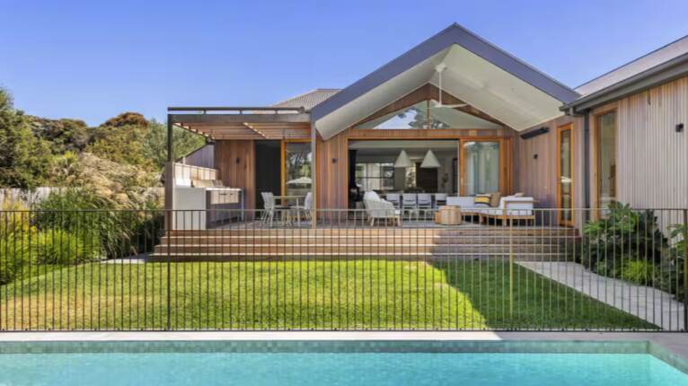 Secluded Elegance with Pool & Spa in Blairgowrie’s Coastal Haven - Luxury Home Exchange in ...